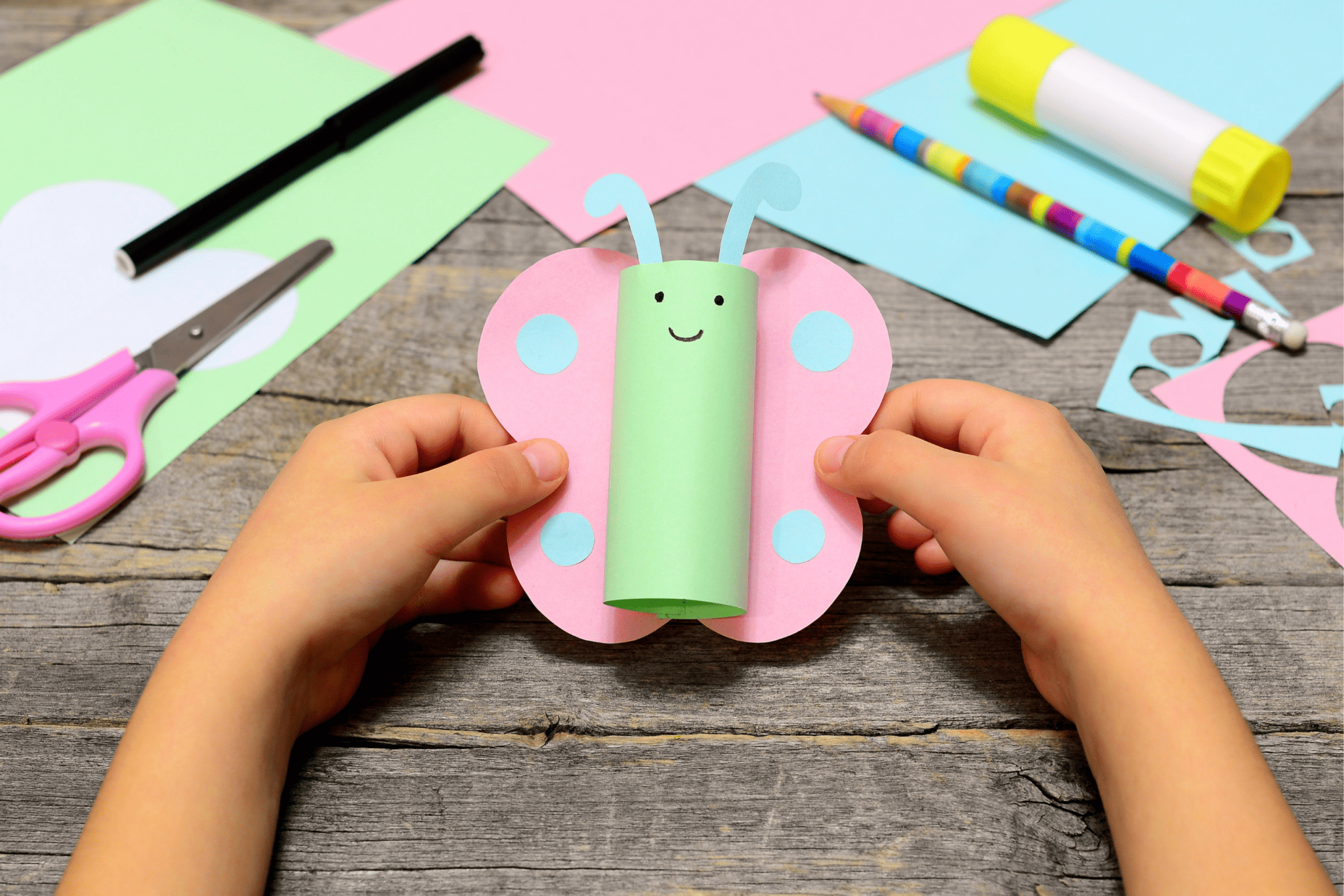 Las Mariposas: Easy Bilingual Butterfly Crafts - Llamitas Spanish.com