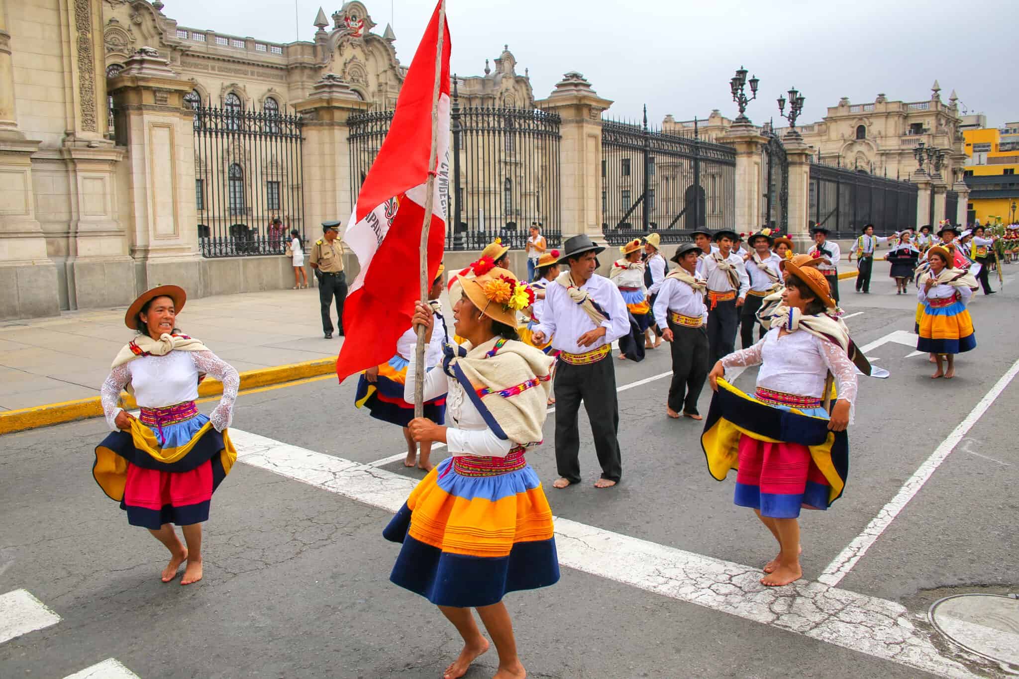 Holidays in Spanish Speaking Countries - Llamitas Spanish.com